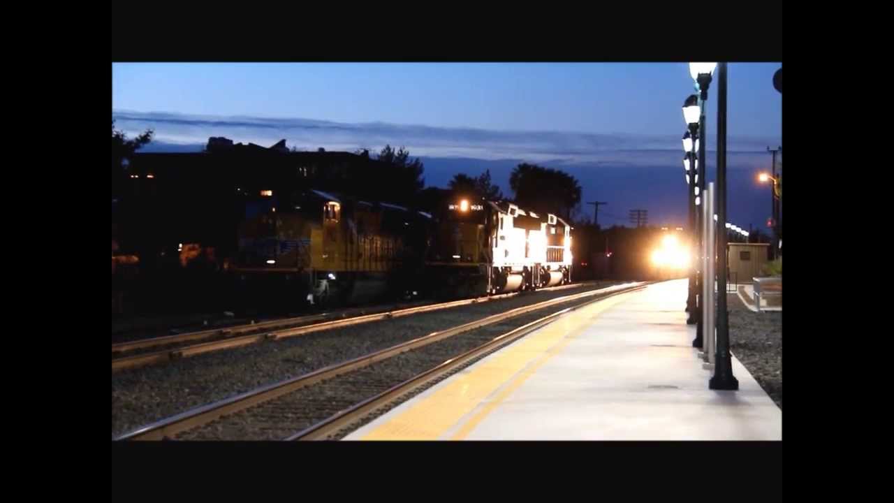 Union Pacific freight train at Redding,CA Oct 2013 - YouTube