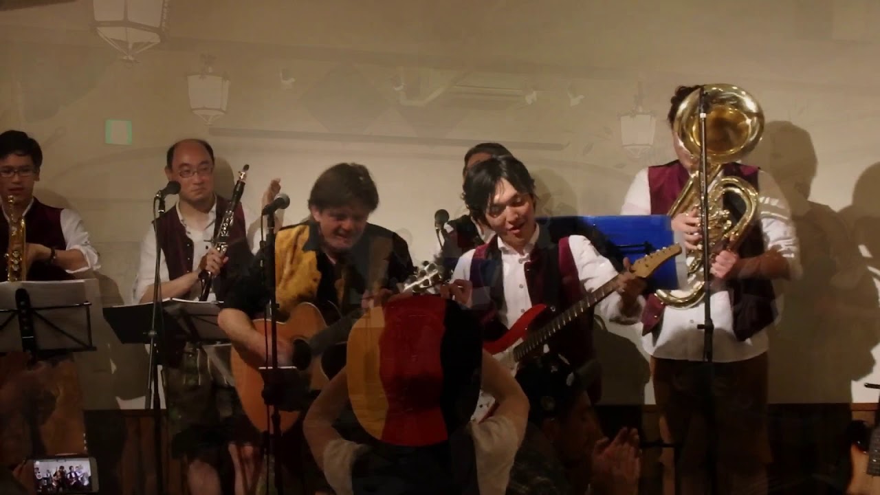 "Tokio Spitzbuam & Andisan" live in in Shibuya - YouTube