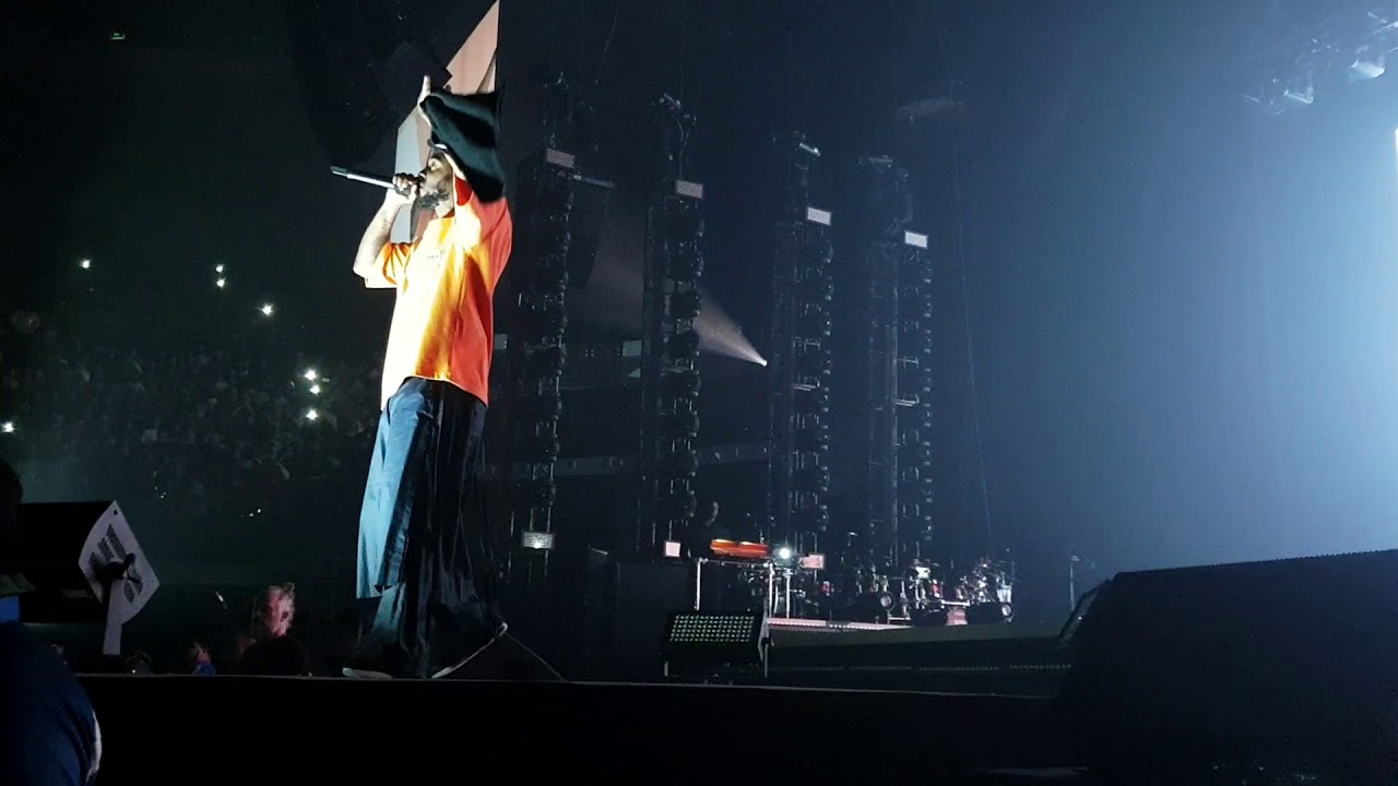 Kendrick Lamar THE DAMN. TOUR Melbourne Photographer intro - YouTube