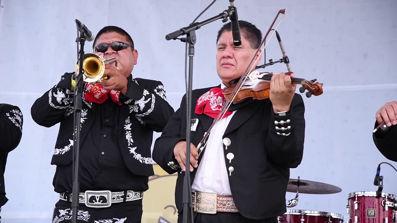 Mariachi El Rey - Corridos - YouTube