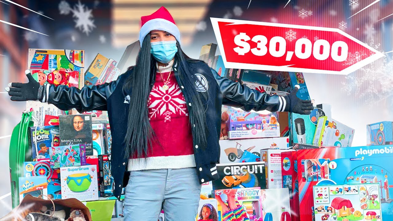 Giving $30,000 in Christmas Gifts to Strangers - Helping SANTA CLAUS ...