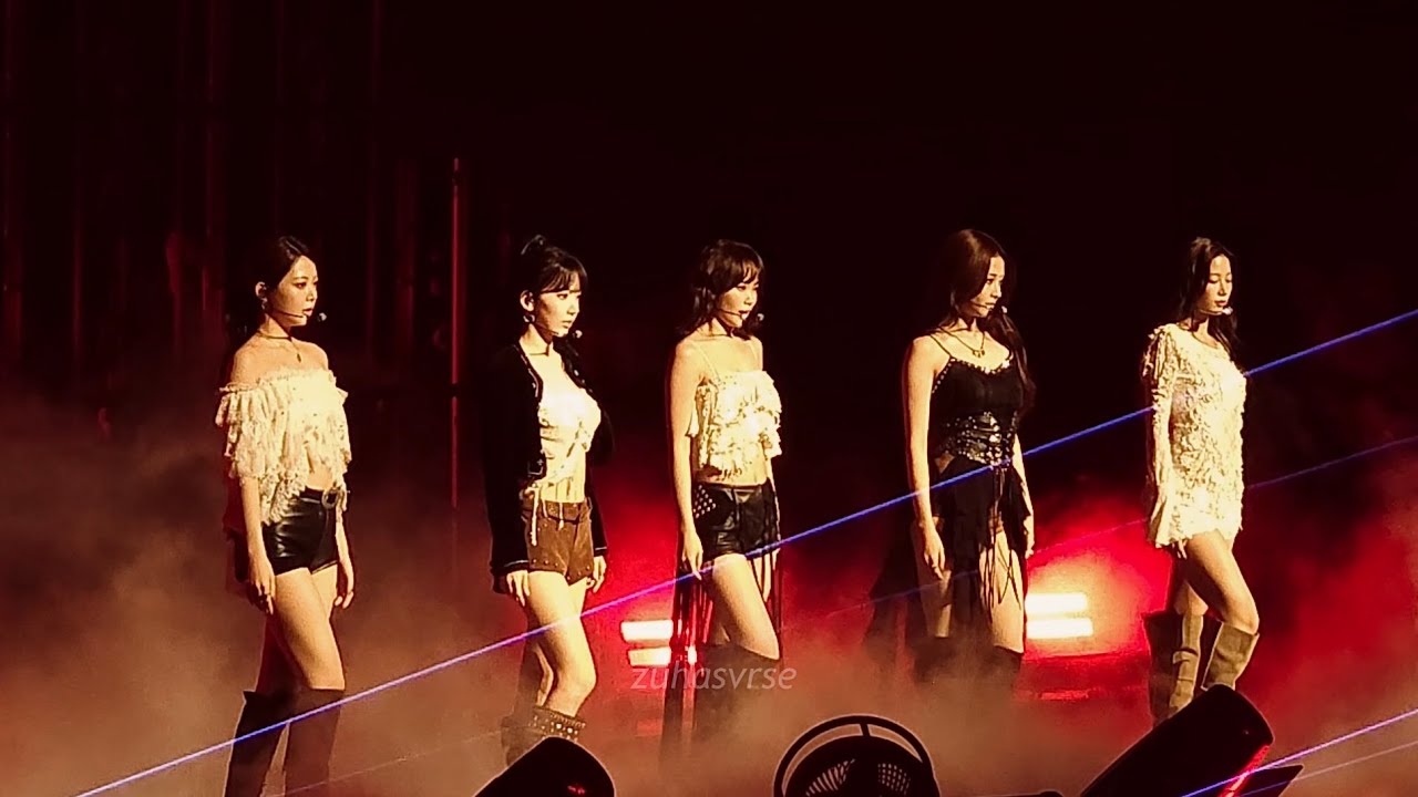 [4K] 250914 LESSERAFIM 르세라핌 - Ash Fancam 직캠 [EASY CRAZY HOT IN SAN FRANCISCO] - YouTube