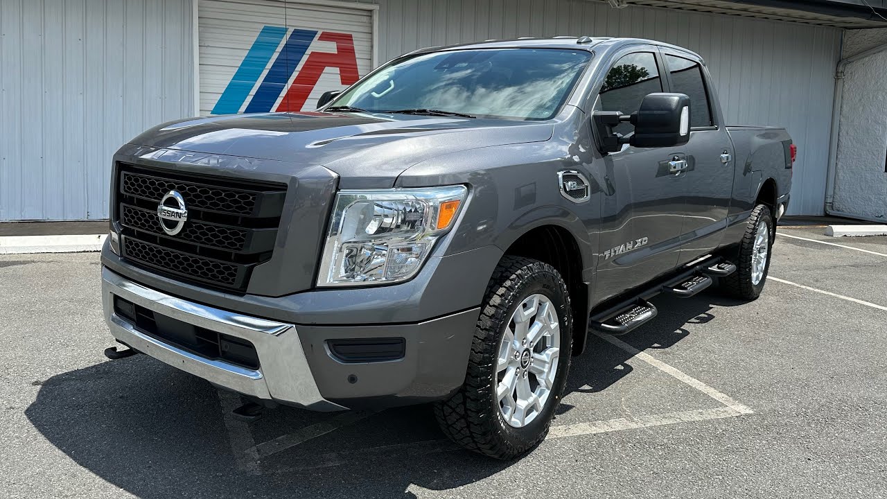 Walk Around of our 2021 Nissan Titan - YouTube