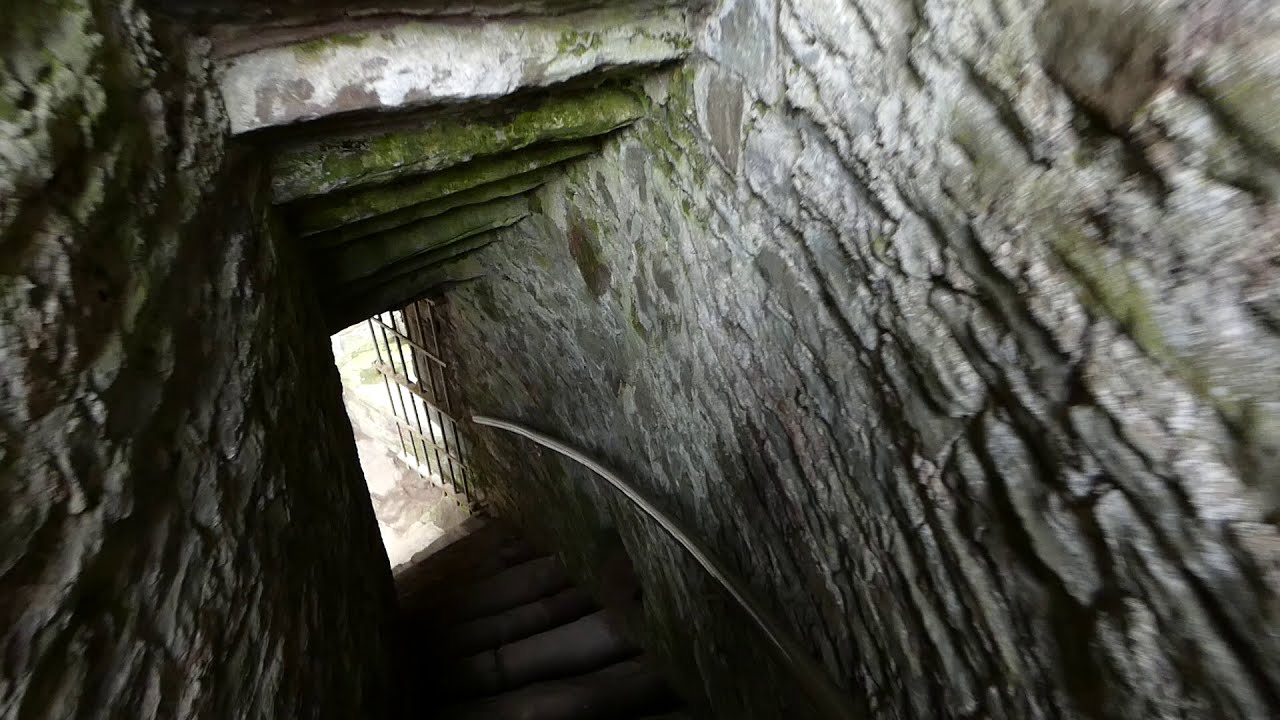 Spectacular but little known medieval (12th cent) Castell Bronllys ...