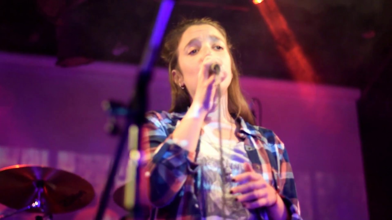 A LO LEJOS - Lazos Reggae (9/6/2018) - YouTube