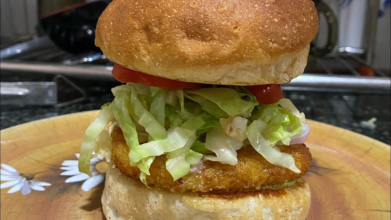 VEG BURGER RECIPE | NEPALI STYLE | EASY RECIPE AT HOME | FUSION FOOD ...