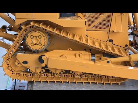 Dxr2 RC dozer wide track upgrade. - YouTube