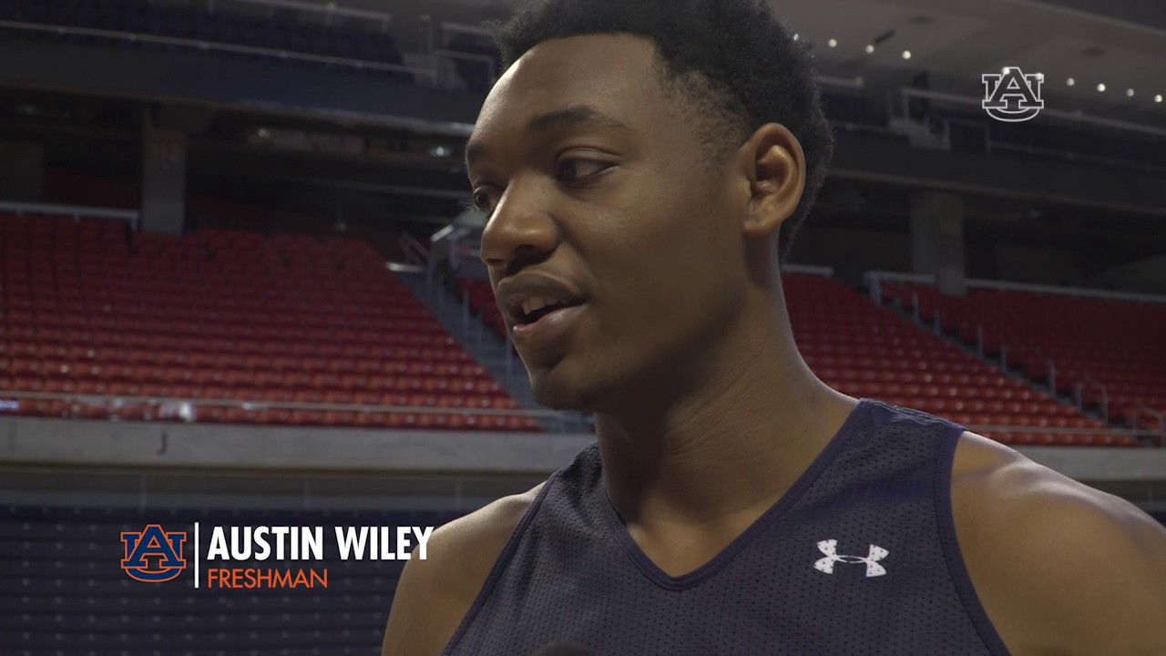 Austin Wiley Arrives for Auburn Basketball - YouTube