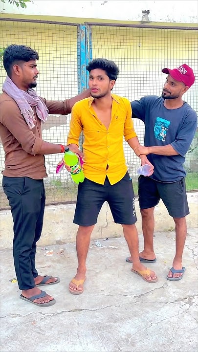 Aaj fas gya bhai 😂😂 #funny #comedy #shorts #ytshorts #youtubeshorts #trending #viralvideo #party ...