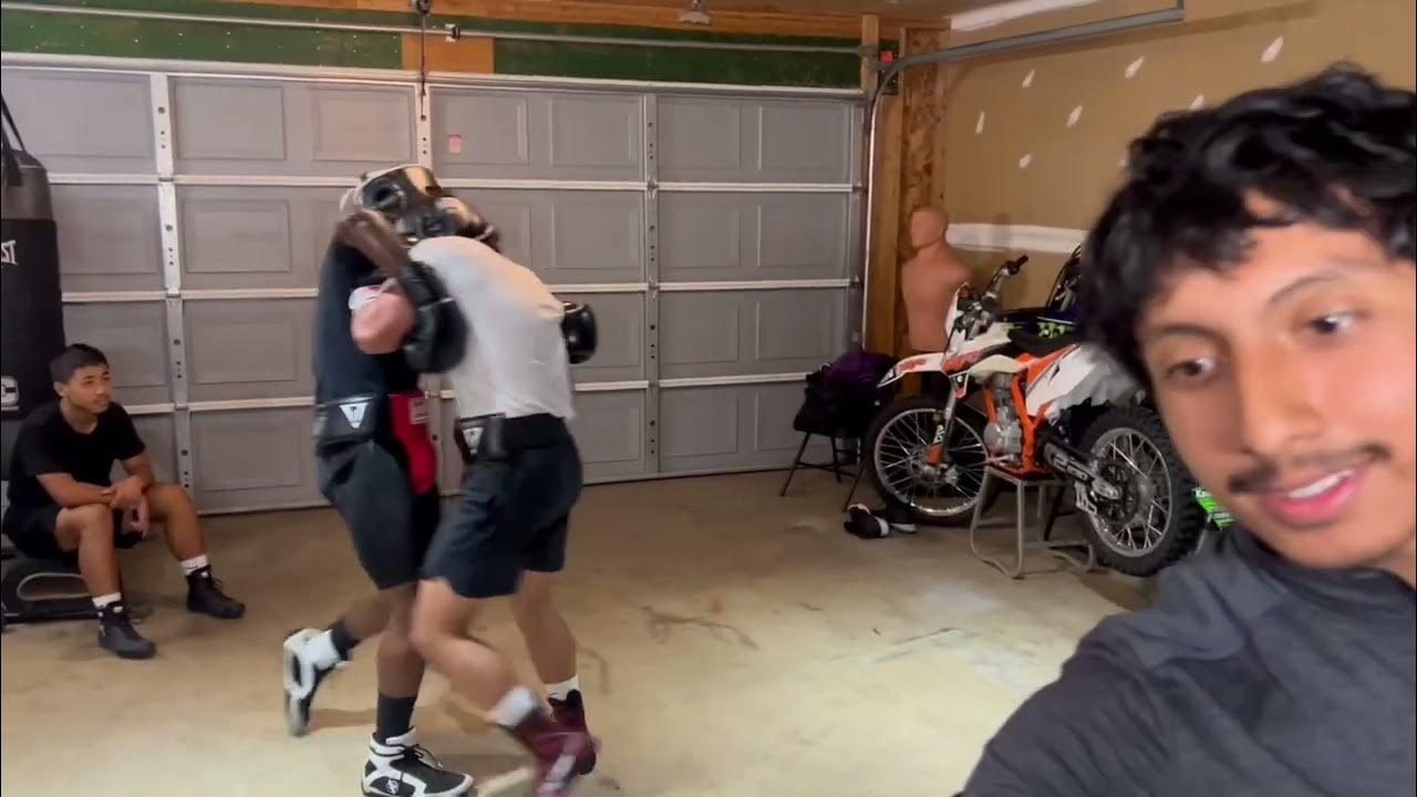 Arkei and Gio sparring session 4th rd - YouTube