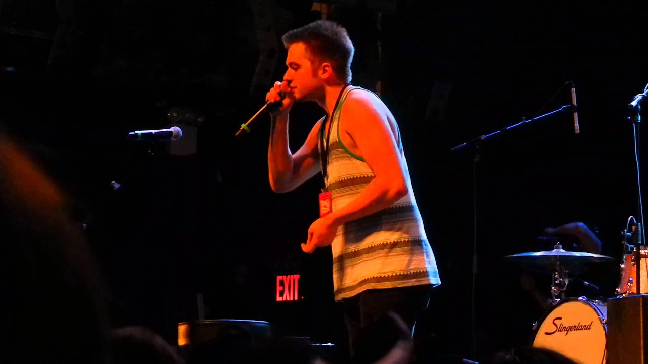 Joey Gatto: Beatboxing One Direction DigifestNYC - YouTube