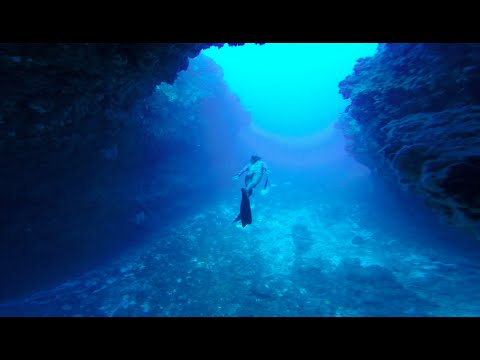 Cave Freediving Siargao - YouTube
