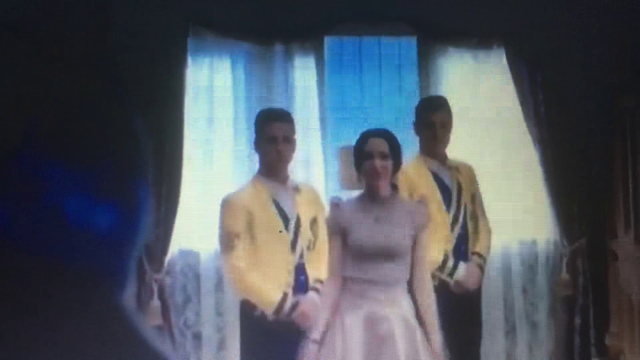 Descendants 3 mal and her dad - YouTube