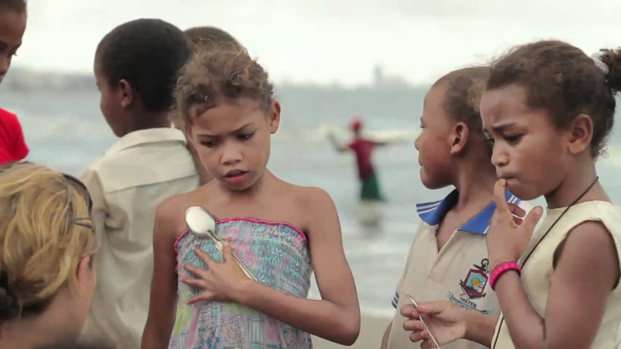 The Beach Children Week...6 - YouTube