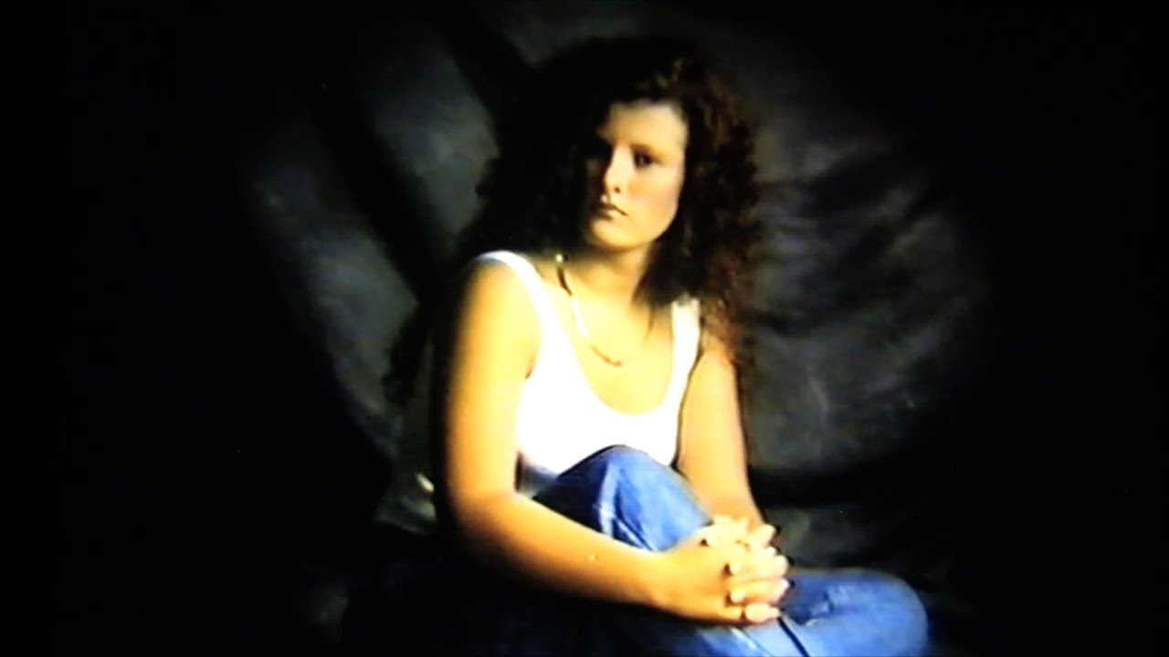 Jennifer 1993 - YouTube