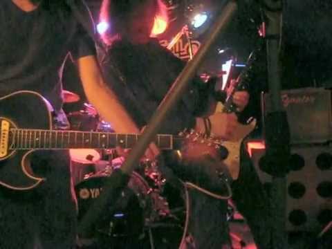 MAMÁ 'Escondete', Costello Club - Enero 2013