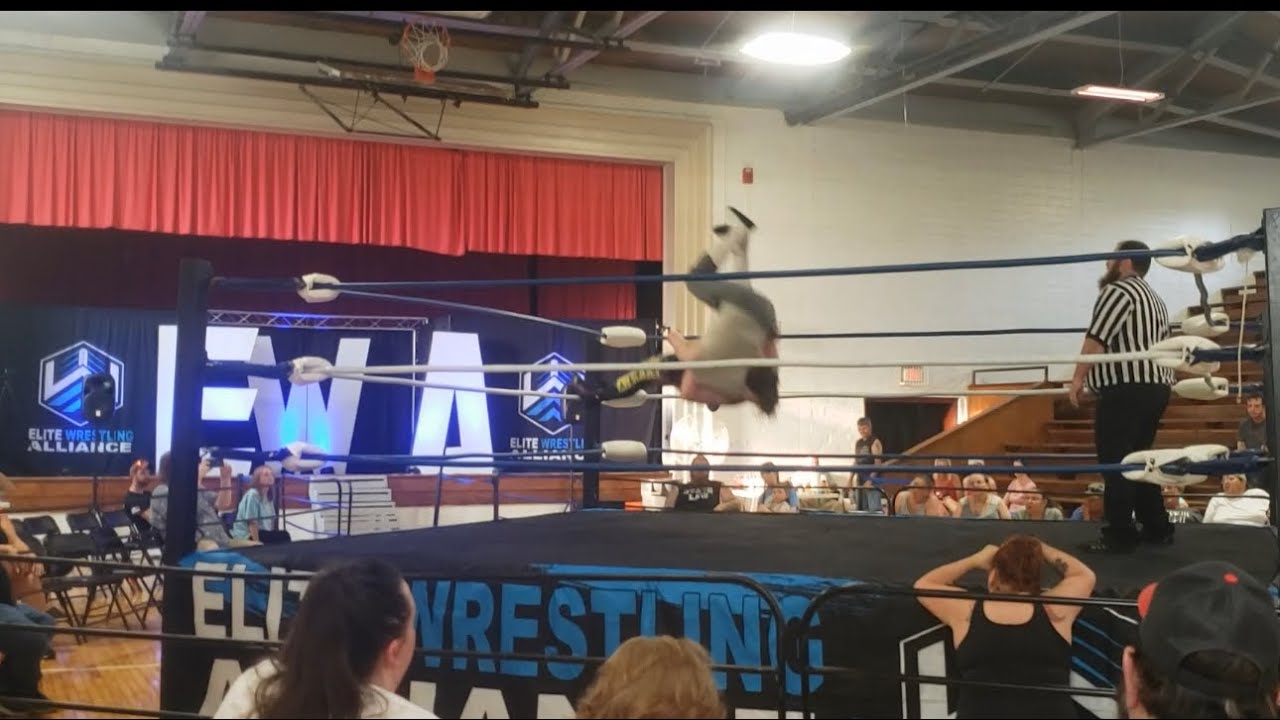 Party Mike vs Jacob Ratliff - YouTube