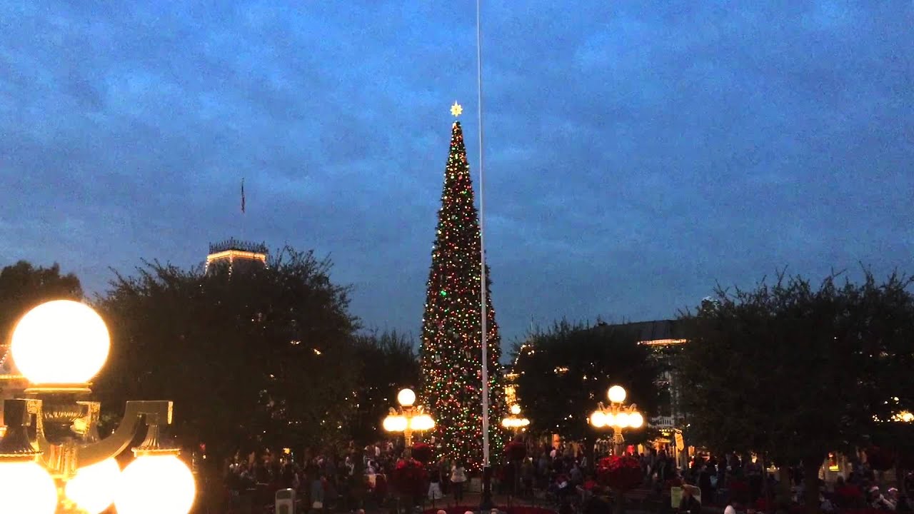 Disneyland "Christmas Tree Lighting" - YouTube
