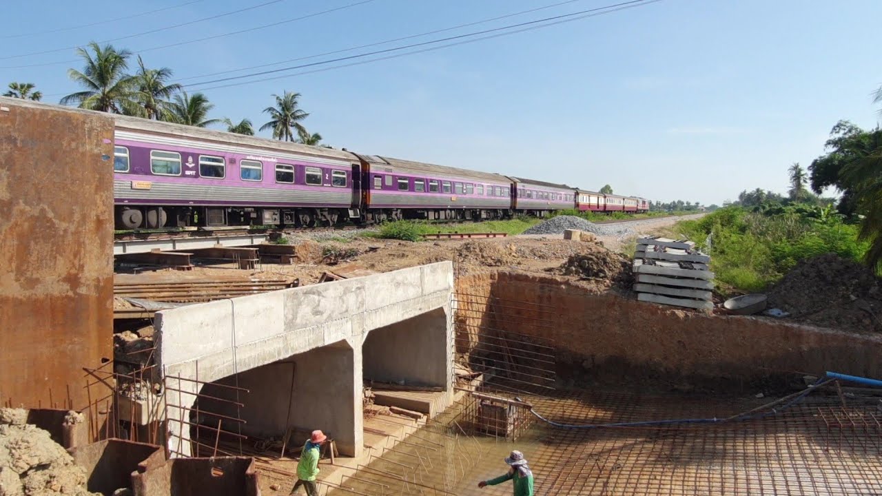 ต้องลดความเร็วเมื่อผ่านจุดก่อสร้าง hitachi 4513 พารถเร็ว 172เคลื่อนตัว ...