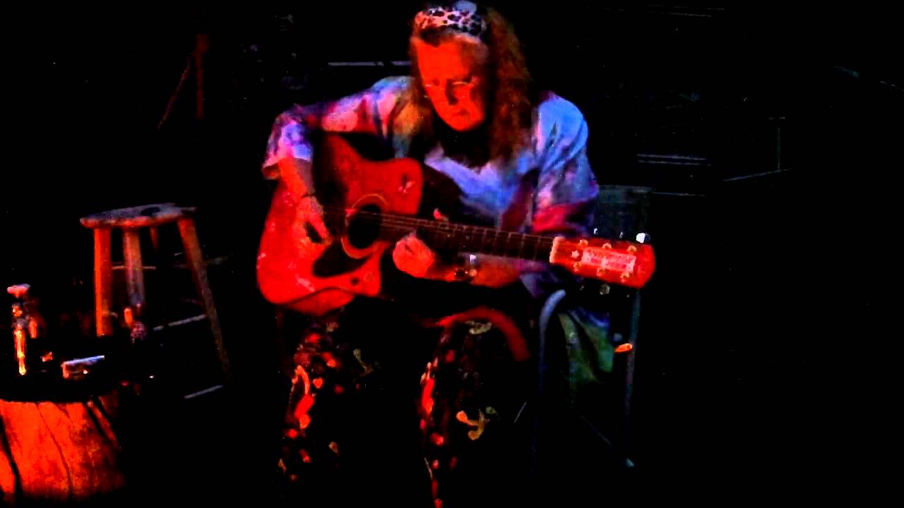 lulu small campfire singalong. amazing grace - YouTube