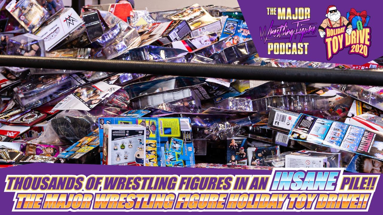 THOUSANDS of Wrestling Figures in an INSANE pile (Holiday Toy Drive ...