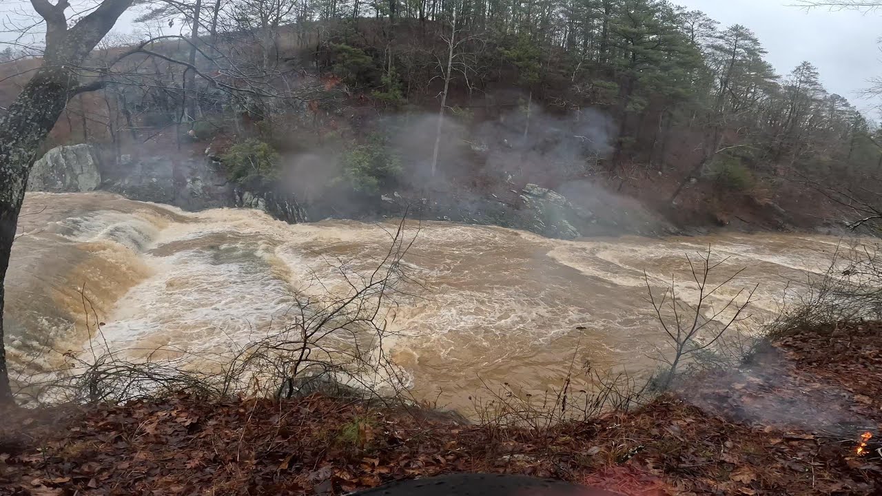 Anneewakee Creek Kayaking, Douglasville, Ga - YouTube