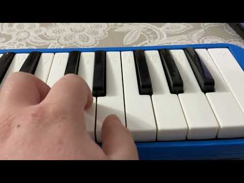 Melodikadan ağaç kakan çalma