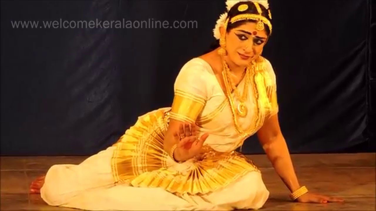 Mohiniyattam by Smitha Rajan - YouTube
