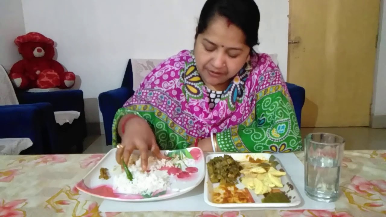 Rice, pata gobhir sobgi, cumrow sobgi, pui sager chochori, pudinar ...