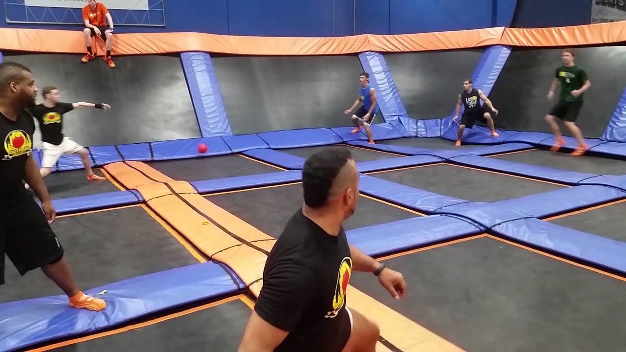 Sky Zone: Dodgeball(4) - YouTube