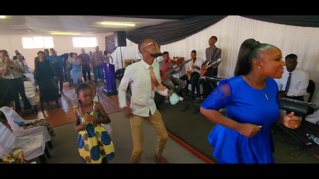 Revival final day Zim dance - YouTube