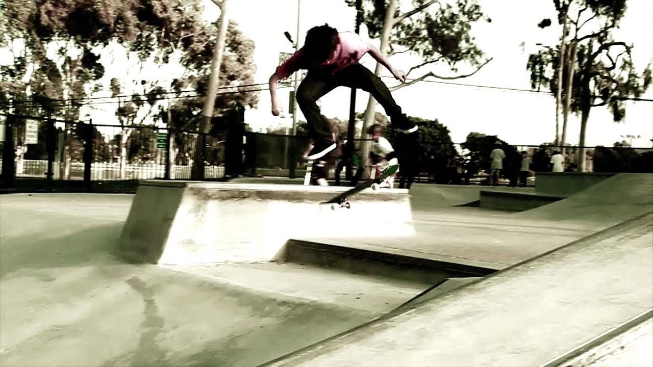 The Battle of Skateboarding - YouTube