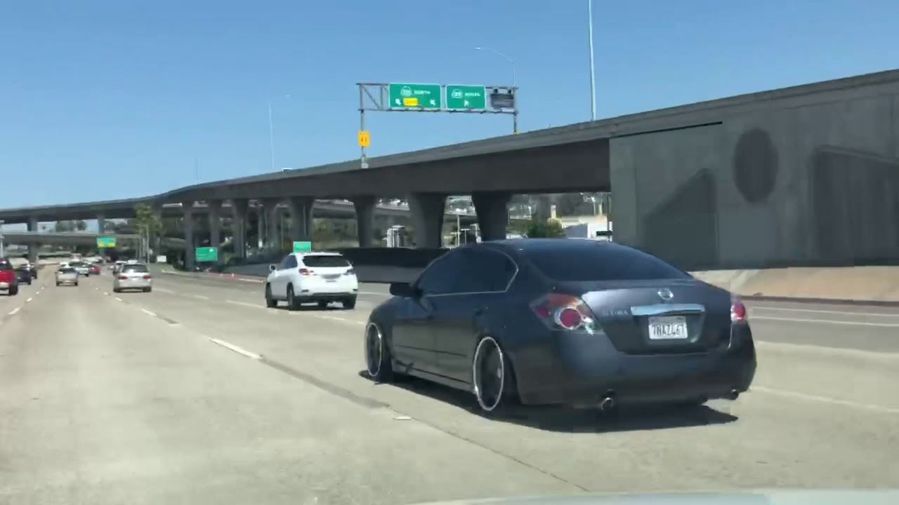 Static Altima rolling - YouTube