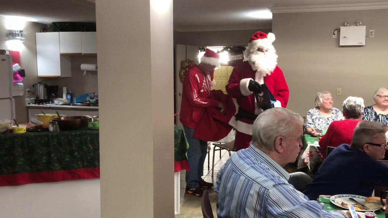 Santa at the retirement home - YouTube