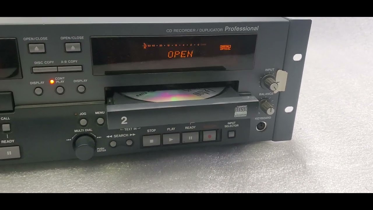 TASCAM CD-RW402 CD Recorder/Duplicator Parts or NEEDS Repair see desc ...