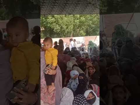 men women together on ground#viral#usa#uk#uno#state#folm#follow#canada#joke#juice