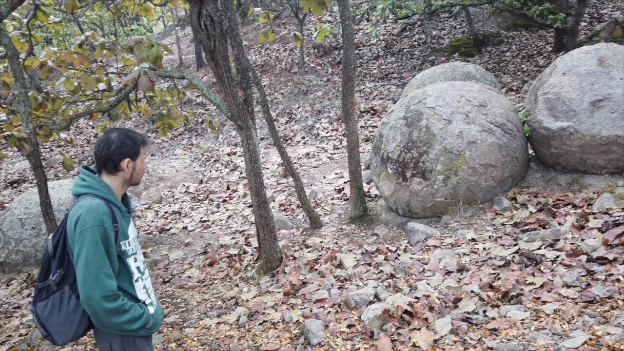 Mysterious Giant Stone Spheres Near Guadalajara In Mexico - YouTube