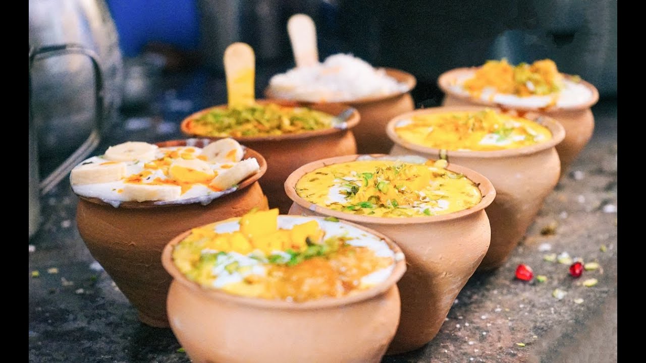 World Famous Lassi in Banaras || vlogs - YouTube