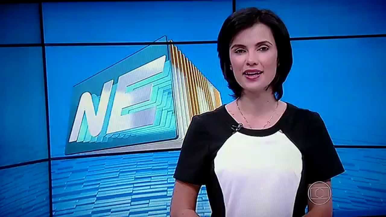 Clarissa Góes NETV. Pagando mico. - YouTube