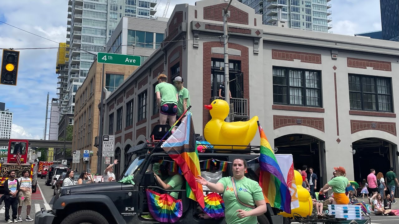 Seattle pride parade 2024 - YouTube