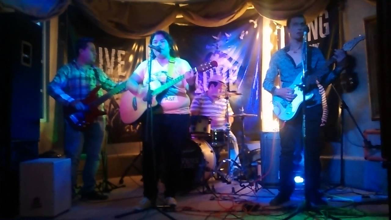Exousia Acustic Band en Heavens Rock Life - YouTube