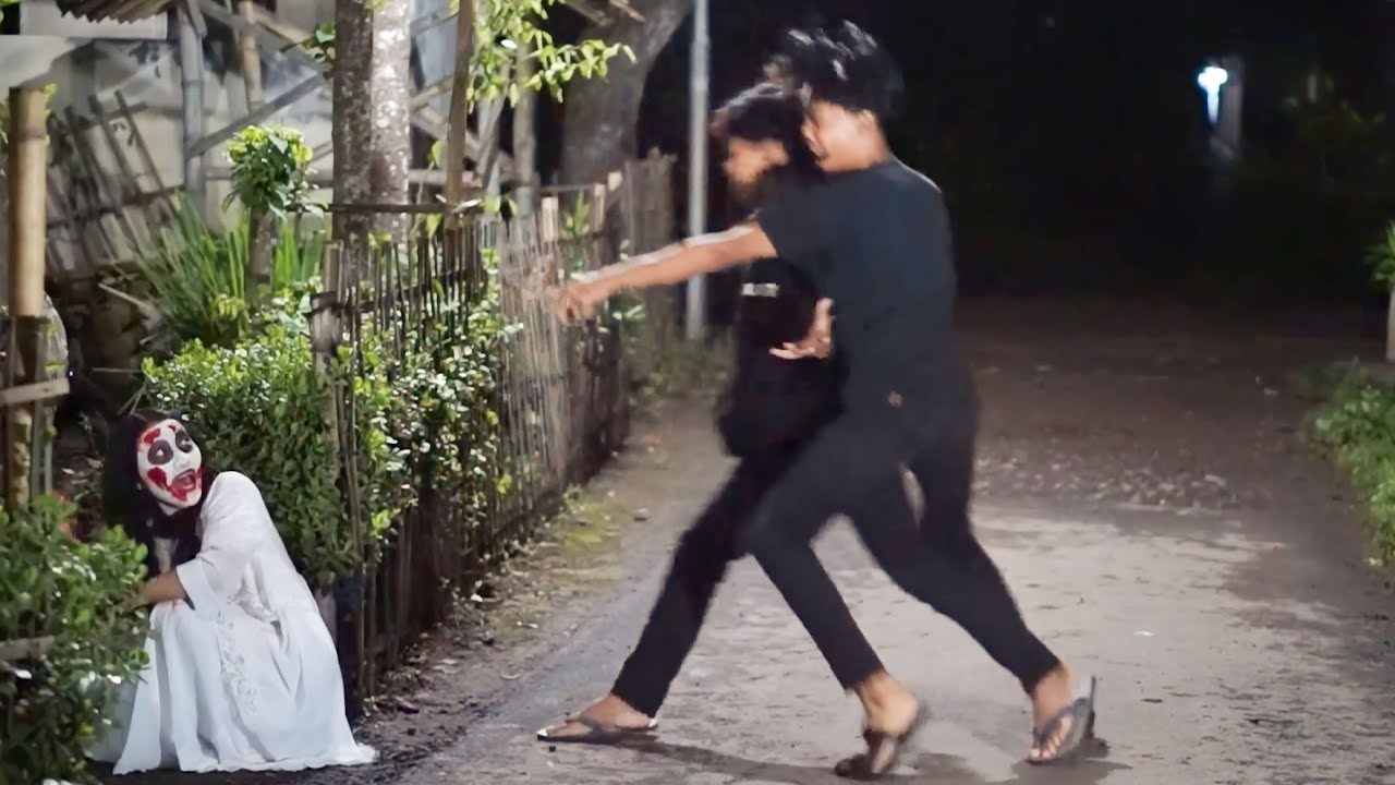 Prank Hantu Cantik Paling Ngakak || Prank Hantu Terbaru Paling Kocak ...