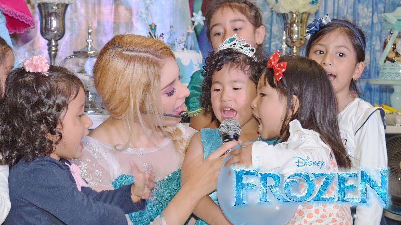 Niñas cantan Libre soy - Frozen (Español Latino) una aventura congelada ...