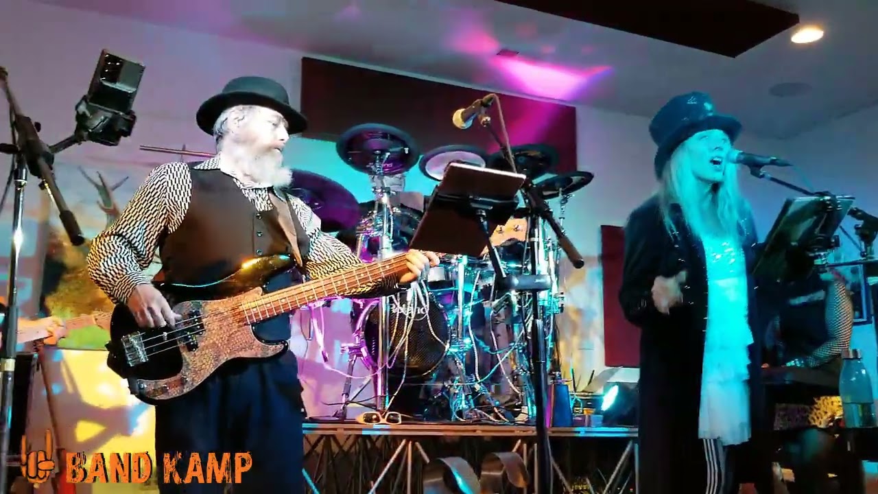 Freak Out - Chic - YouTube