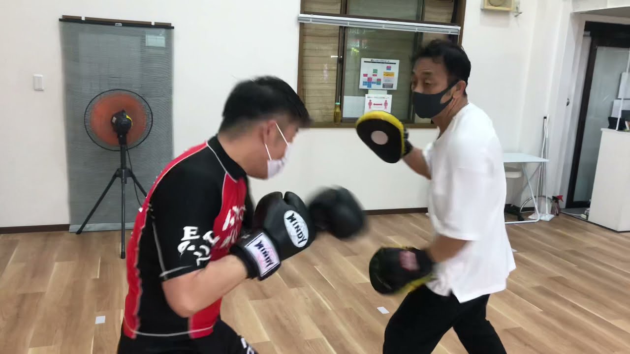 Japanese Boxing Gym November 25, 2021 尼崎市武庫之荘ボクシング - YouTube