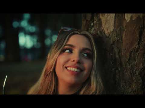 Sofi Limaa / Mis Maletas (Video Oficial) Inédito 