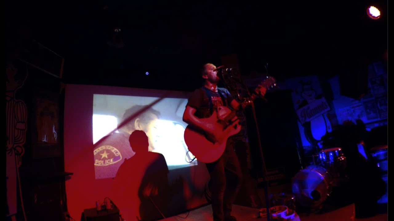 Acoustic Revolt - Ciaran O'Reilly, Scotty Bones and Greg Rekus - YouTube