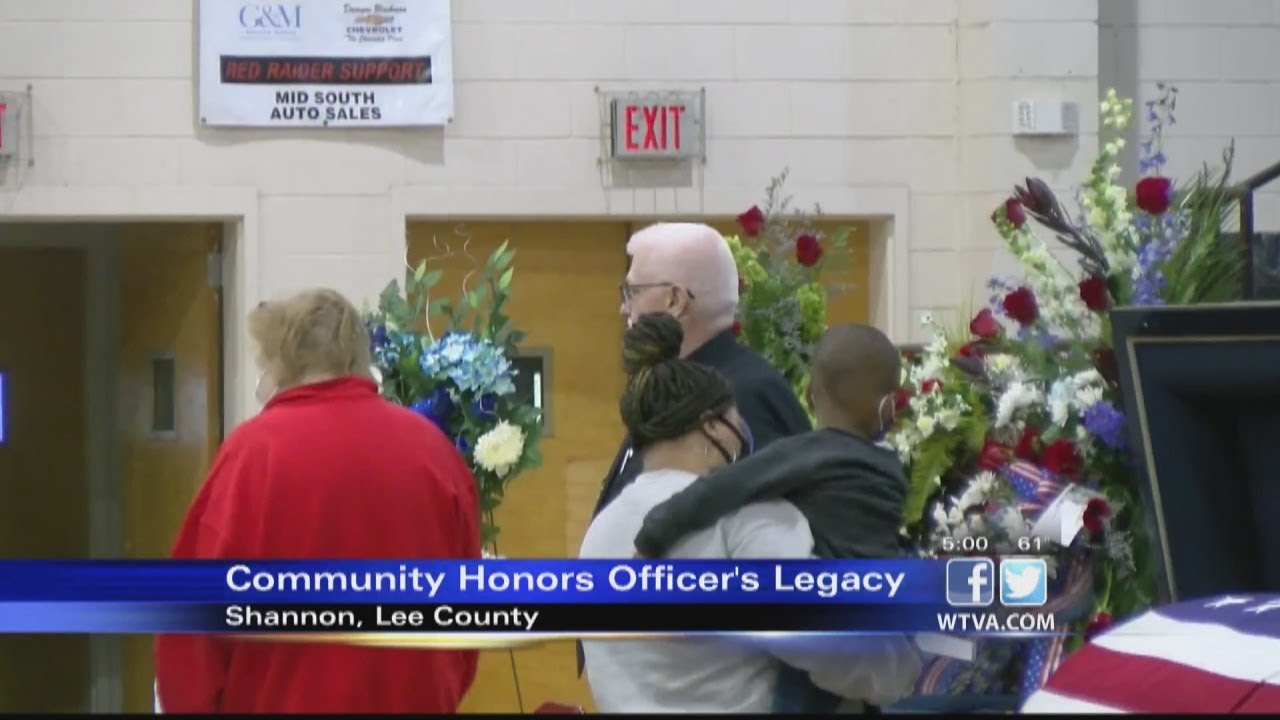Officer Johnny Patterson laid to rest after traffic accident - YouTube