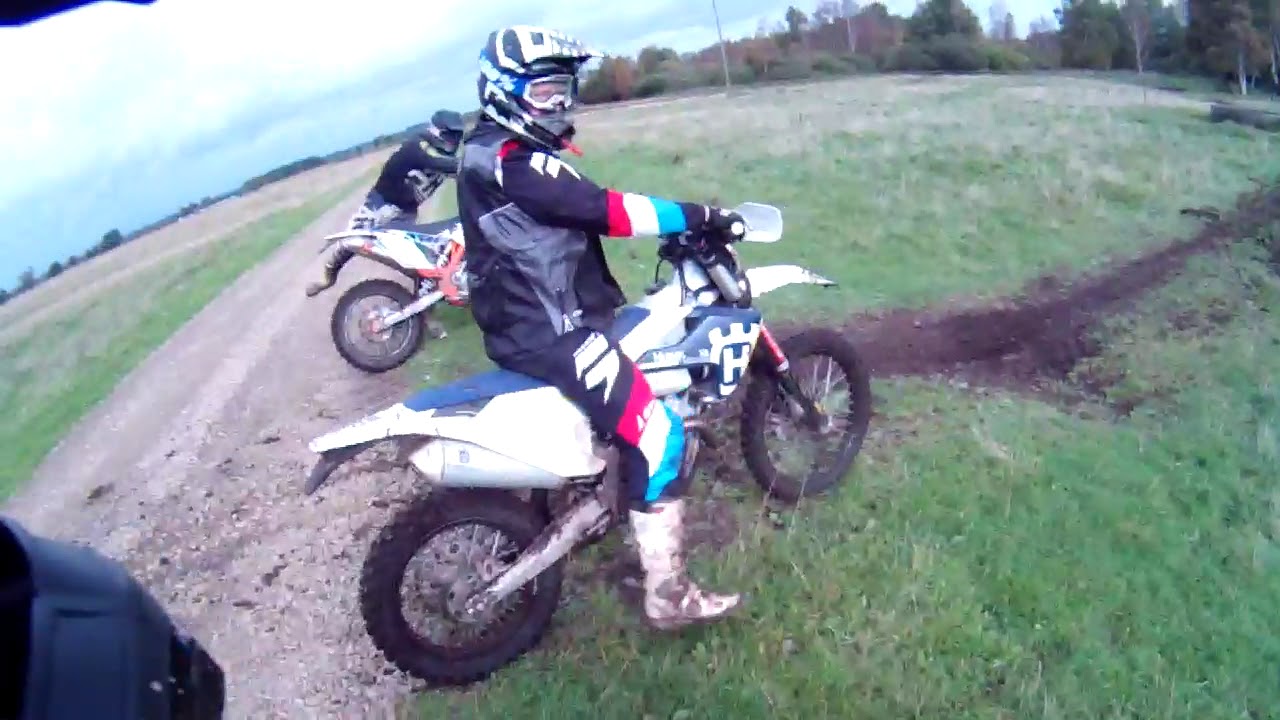 Enduro och vatten = bada - YouTube