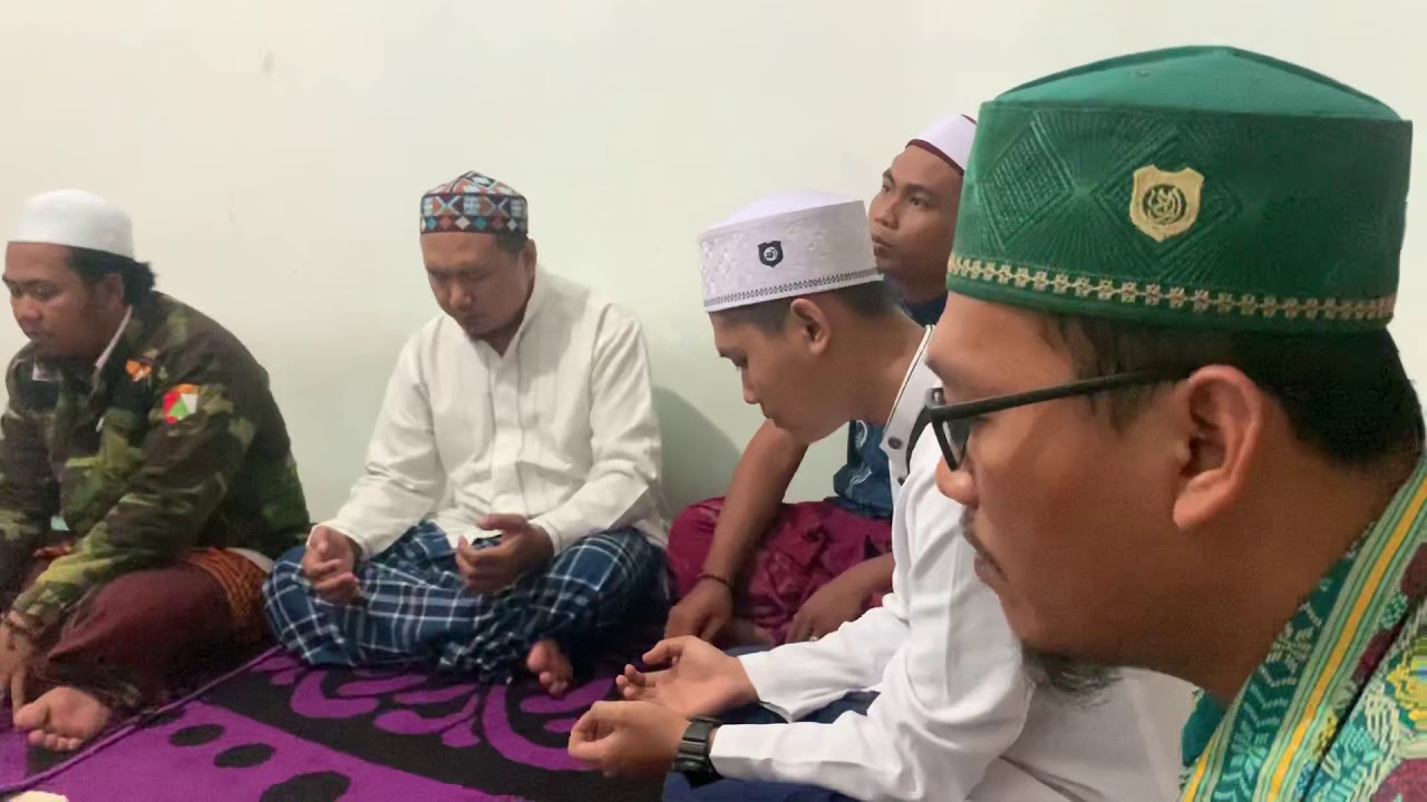 Membaca Sholawat Bersama Setelah Sowan Pada Alhabib Muhammad Shodiq bin ...
